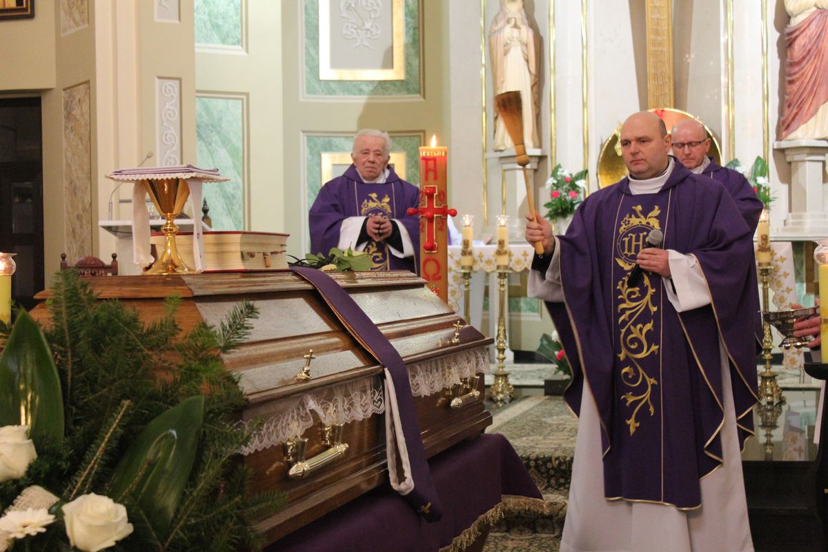 SIEMIATYCZE - Kościół - Msza św. żałobna śp. ks. Tadeusza Kocuka